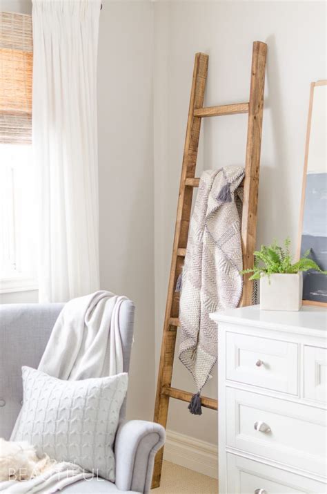 Simple Diy Angled Blanket Ladder Tutorial Nick Alicia