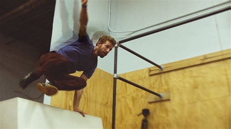 Parkour Fundamentals Landing And Rolling Youtube