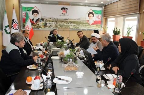 جلسه بررسی مسائل زیست محیطی ذوب آهن اصفهان با حضور مدیران قضایی و زیست