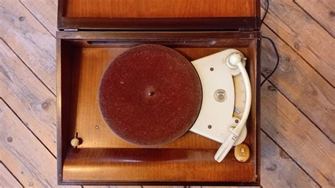 Radio Tourne Disque Philips 19521953 Radios Nivelles Belgium