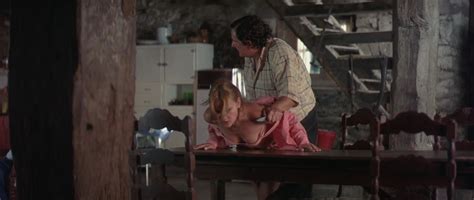 Голая Ледуайен в The Backwoods