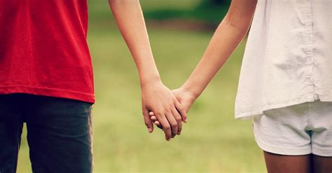 How Moms Can Tackle THE SEX TALK With Teen And Tween Babes