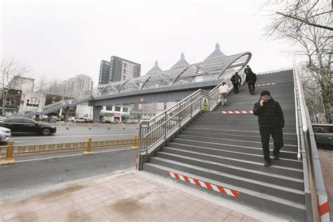 城市过街天桥 城市街道 城市 大山谷图库