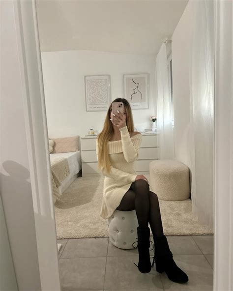 Sweater Dress With Tights Pairings You Need Now