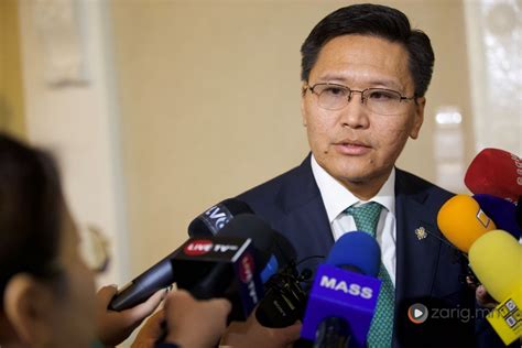 Т Аюурсайхан Нүүрсний асуудлаар намайг шалгаад юу ч гарахгүй мэдүүлгээ ч өгсөн Б Ганхуягтай