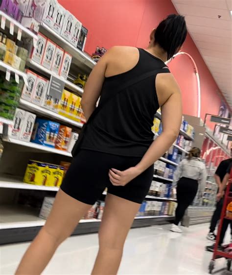 Built Baddie Candid Best Premium