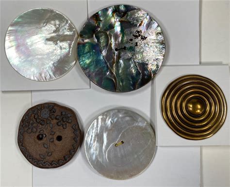 Lot Detail Extra Large Buttons