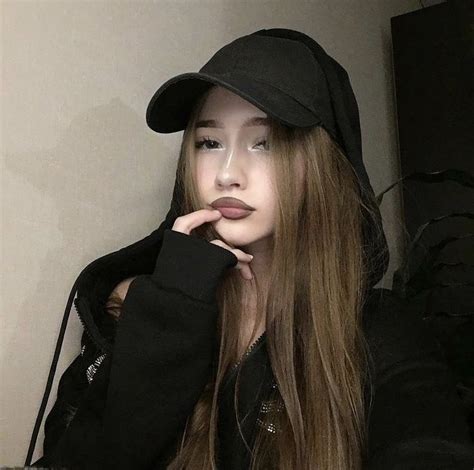 Всё для фф внешка т и т ф Нормальные девушки Позы для девичьих