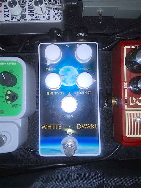 Mand Industries White Dwarf Uglyface Fuzz Pedal Gated Fuzz Reverb Mand Industries White Dwarf Uglyface Fuzz Pedal Gated Fuzz Reverb
