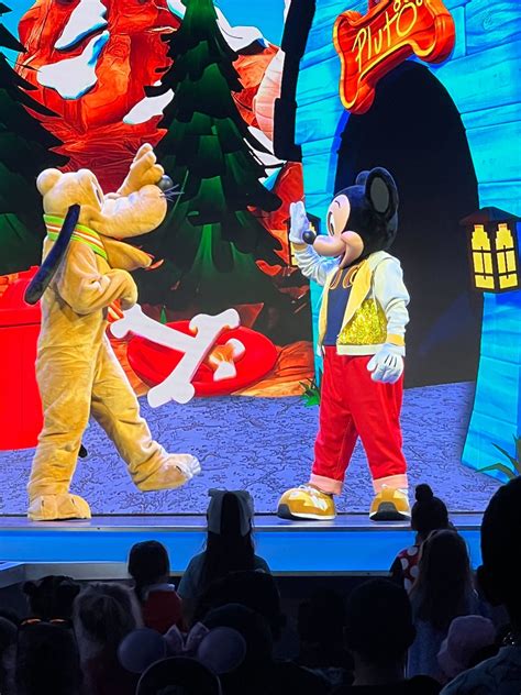 Lets Check Out Dcas New “disney Jr Mickey Mouse Clubhouse Live