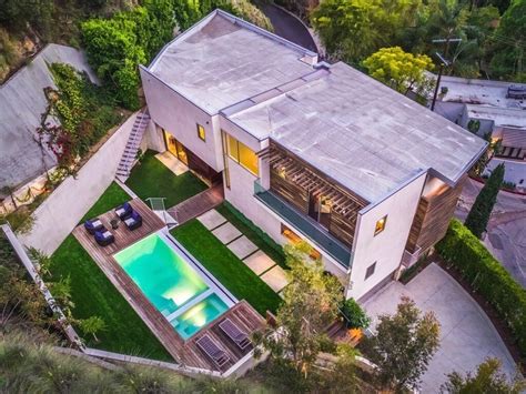 Hugh Hefners Hollywood Estate Sold