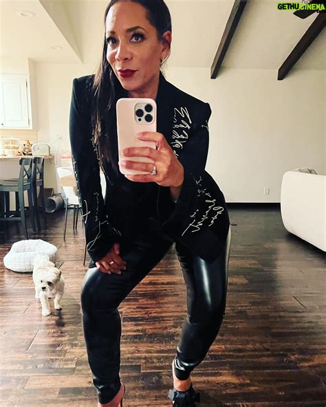 Selenis Leyva Wiki Biography Age Gallery Spouse And More