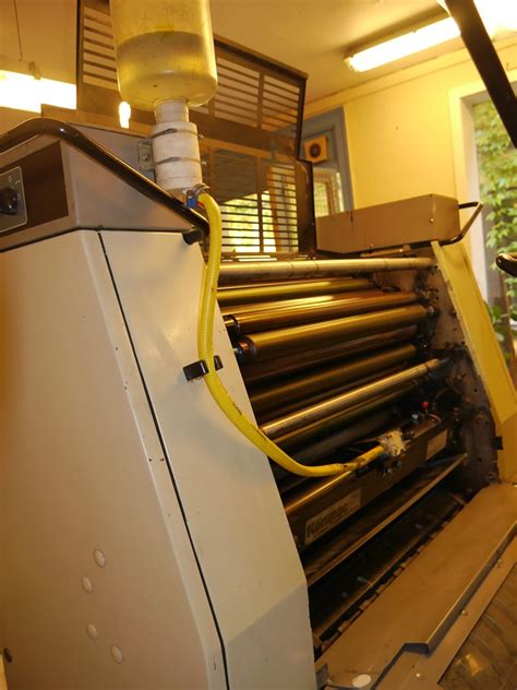 2 Color Used Adast Dominant 725 C P Year 1998 PressCity