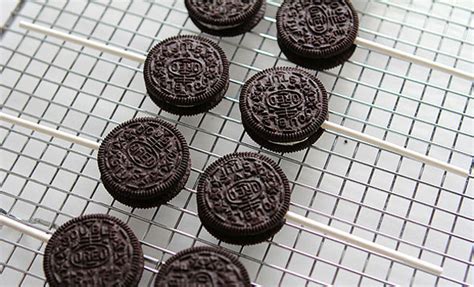 Cara Membuat Lollipop Oreo Celup Cokelat | Resepkoki.co