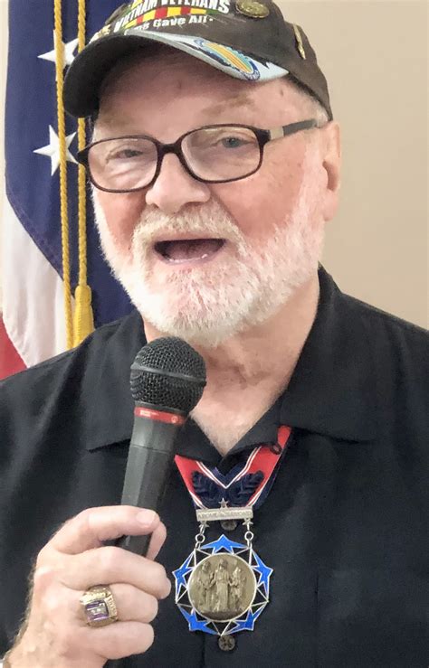 Shoreline Area News Michael Reagan Usmc And 10000 Portraits To