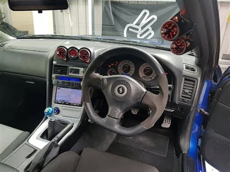 Nissan Skyline Interior