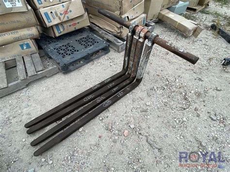 Block Fork Tines Royal Auction Group