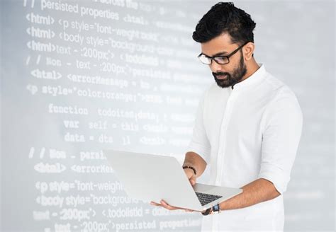 Premium Photo Hacker Using Laptop