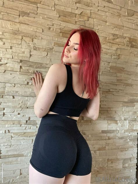 alinalovee_free Nude, OnlyFans Leaks, Fappening - FappeningBook