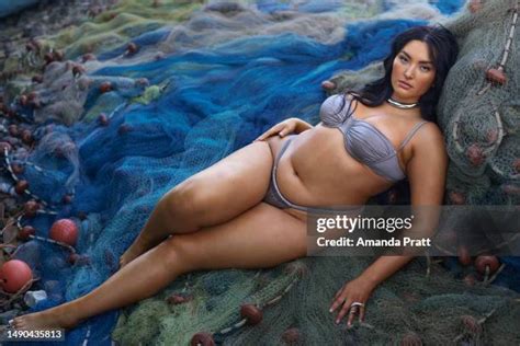 Si Swimsuit Models Photos And Premium High Res Pictures Getty Images