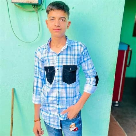 नागर🦁 sagar gurjar threads say more