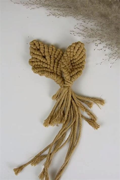In This Tutorial We Will Be Going Over Two Macrame Leaf Patterns You
