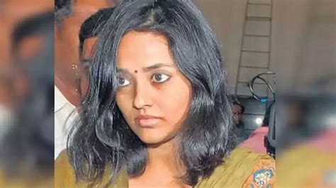 Husband Left Me After Sex Tape Incident Actress Ranjitha Responds Cinema Cine News