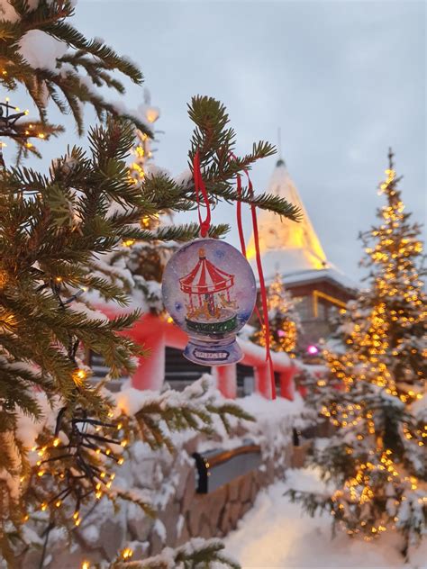 크리스마스 스노우볼 일러스트 포트폴리오 크몽