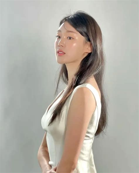 Yearbook Of Sma Revealed 8 Photos Of Choi Seo Euns Transformation In