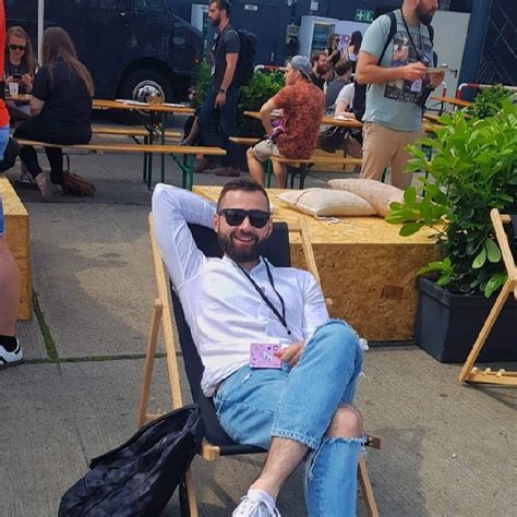 About Luka Onikadze Medium