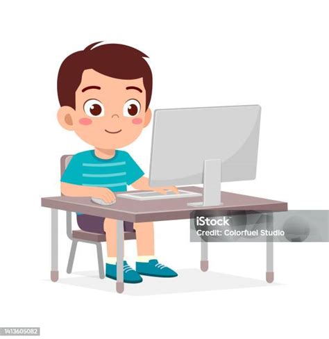 귀여운 작은 아이는 인터넷을 공부하기 위해 컴퓨터를 사용합니다 아이에 대한 스톡 벡터 아트 및 기타 이미지 아이 데스크탑