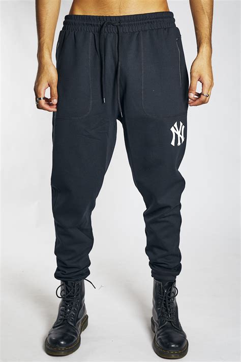 New York Yankees | Stateside Sports