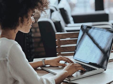 H V A H C V A L M L G C N N H C H V A H C V A L M Kh Ng