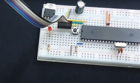 How To Program A Pic Microcontroller Electronicshacks