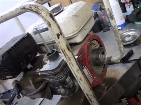 Why Your Small Engine Only Run on Choke: Small Engine Guide