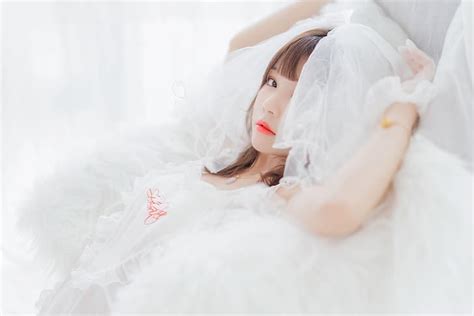 CherryNeko 여자들 모델 아시아 사람 갈색 머리의 긴 머리 흰 옷 실내의 여성 HD 배경 화면