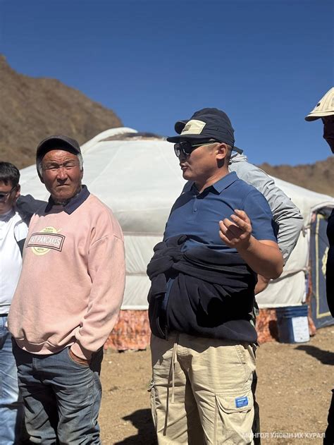 Халзан бүрэгтэйн орд газрын асуудлаарх Ерөнхий хяналтын сонсголд Ховд аймгийн Мянгад сумаас 50