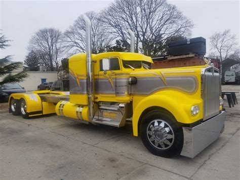 Lowered Reserve 1980 Kenworth W900a Conventional Custom Semi Show Truck