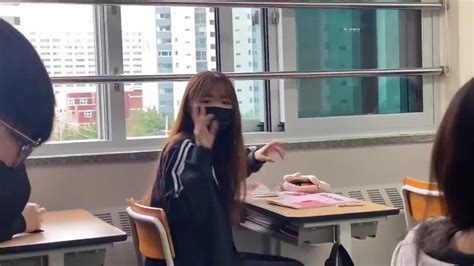 ولاگ مدرسه‌ی‌ پسر کره‌ای در مدارس کره‌جنوبی نماشا