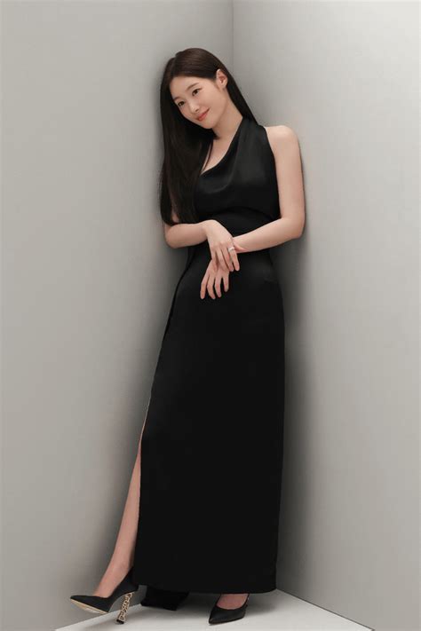 Jung Chae Yeon Rkactress