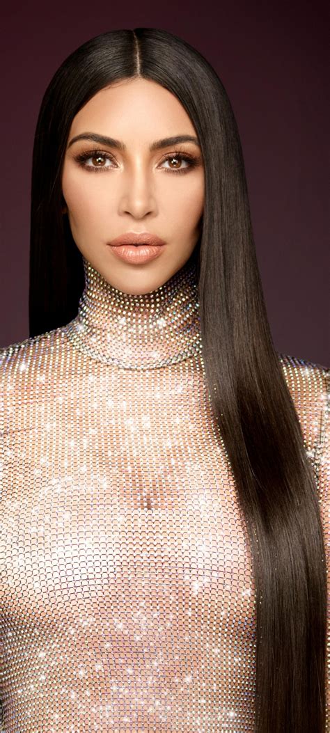Kim Kardashian Wallpaper 4k Glitter Brown Background 5k
