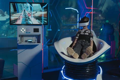 실내 Vr Vr 헤드셋 가상의 가상현실 게이머 게이밍 경험 기술 네온 네온 불빛 놀이 디지털 라이딩