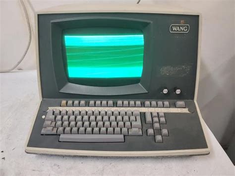 Vintage Wang 5506 2 Computer Terminal With Built In Keyboard 11 Monitor 5949 Etsy