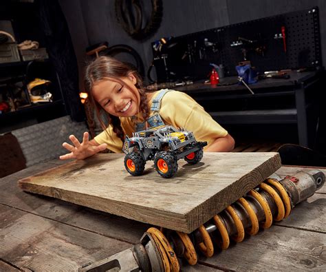 Игрален комплект конструктор ЛЕГО Technic 42119 - Monster Jam® Max-D ...
