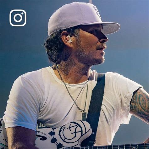 Tom Delonge Says Blink 182 Wont Stop Bringing Dick Jokes To Arenas