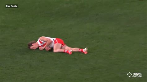 Nick Blakey Taken From Field After Shot To Head Au — Australias Leading News Site