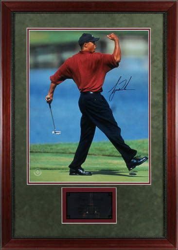 Tiger Woods Signed And Custom Framed 8 X 10 Upper Deck Coa Jan 02