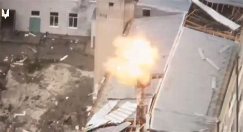 Бійці ССО знищили ворожу БМП що обстрілювала правий берег Херсонщини Читайте на Ukr Net