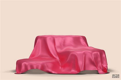 연단은 베이지색 배경에 격리된 분홍색 실크 조각으로 덮여 있습니다 빨간 천으로 덮인 현실적인 상자 제품 화장품 프리젠테이션을 위한 연단 창조적 인 모형 3d 벡터 그림입니다