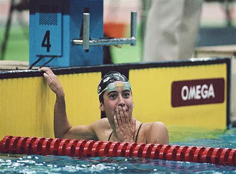 Olympics Swimming Janet Evans Celebrates Winning The 400m Old Sports